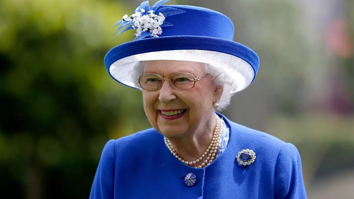 Atestado de óbito revela a causa da morte da Rainha Elizabeth II ...